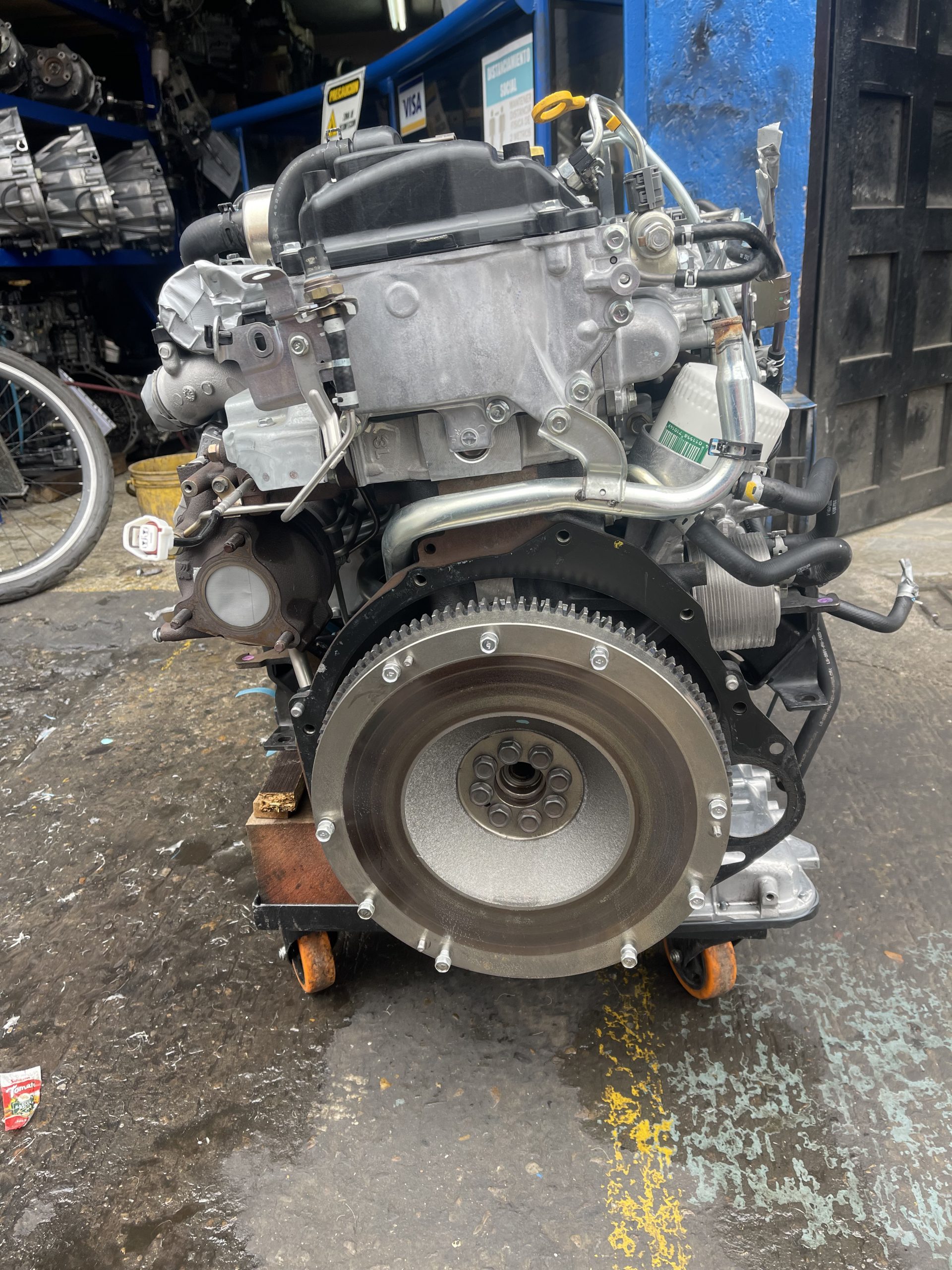 MOTOR NISSAN YD25 URVAN NV350 | Encuentra culatas y repuestos de motor ...